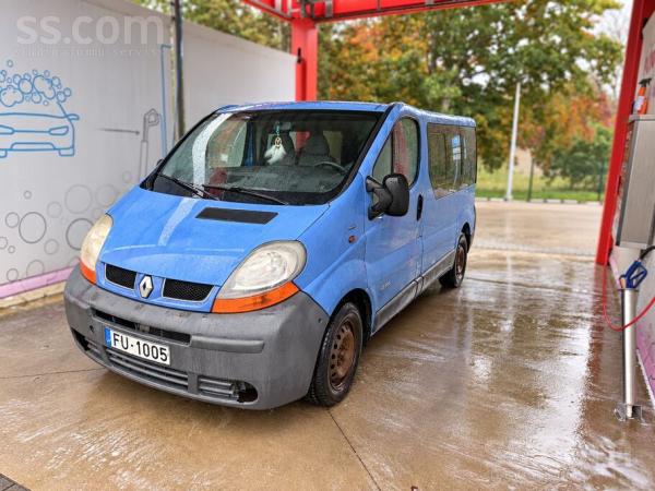 Blue Renault Trafic 2006 in Talsi, with an engine capacity of 1.90 L and mileage of 434 thousand km for 3650 €, photo 5 on AUTOMOTO.COM.LV
