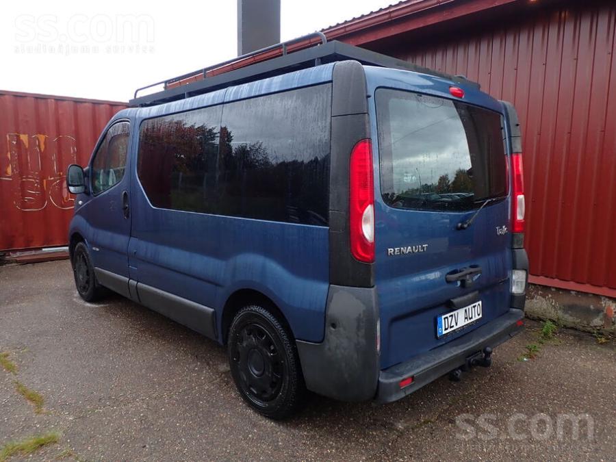 Blue Renault Trafic 2008 in Liepaja, with an engine capacity of 2.00 L and mileage of 236 thousand km for 6550 €, photo 3 on AUTOMOTO.COM.LV