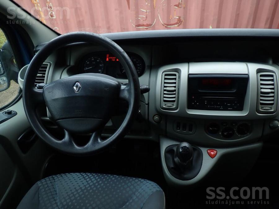 Blue Renault Trafic 2008 in Liepaja, with an engine capacity of 2.00 L and mileage of 236 thousand km for 6550 €, photo 7 on AUTOMOTO.COM.LV