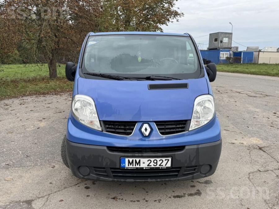 Blue Renault Trafic 2008 in Riga, with an engine capacity of 2.00 L and mileage of 292 thousand km for 5998 €, photo 10 on AUTOMOTO.COM.LV