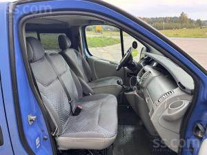 Blue Renault Trafic 2008 in Riga, with an engine capacity of 2.00 L and mileage of 292 thousand km for 5998 €, photo 12 on AUTOMOTO.COM.LV
