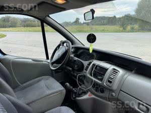 Blue Renault Trafic 2008 in Riga, with an engine capacity of 2.00 L and mileage of 292 thousand km for 5998 €, photo 13 on AUTOMOTO.COM.LV