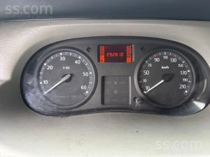 Blue Renault Trafic 2008 in Riga, with an engine capacity of 2.00 L and mileage of 292 thousand km for 5998 €, photo 16 on AUTOMOTO.COM.LV