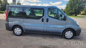 Blue Renault Trafic 2011 in Ogre, with an engine capacity of 2.00 L and mileage of 302 thousand km for 7750 €, photo 6 on AUTOMOTO.COM.LV