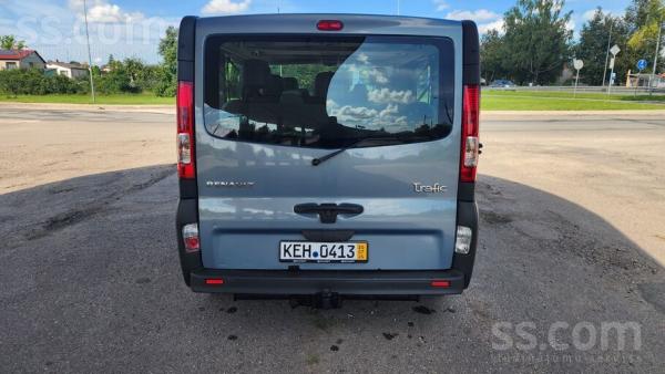 Zils Renault Trafic 2011 Ogre, ar dzinēja tilpumu 2.00 L un nobraukumu 302 tūkst. km par 7750 €, foto 8 vietnē AUTOMOTO.COM.LV