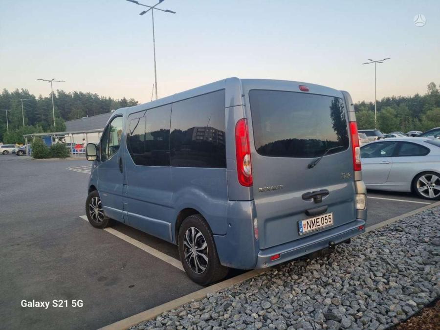 Zils Renault Trafic 2014 Viļņa, ar dzinēja tilpumu 2.00 L un nobraukumu 243 tūkst. km par 9900 €, foto 3 vietnē AUTOMOTO.COM.LV