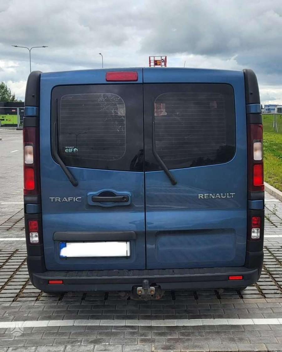 Zils Renault Trafic 2014 Viļņa, ar dzinēja tilpumu 1.60 L un nobraukumu 251 tūkst. km par 8800 €, foto 5 vietnē AUTOMOTO.COM.LV