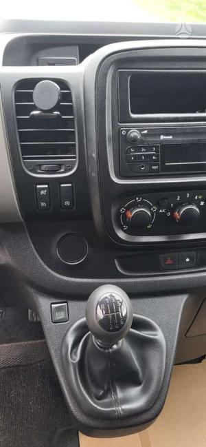 Zils Renault Trafic 2014 Viļņa, ar dzinēja tilpumu 1.60 L un nobraukumu 251 tūkst. km par 8800 €, foto 14 vietnē AUTOMOTO.COM.LV