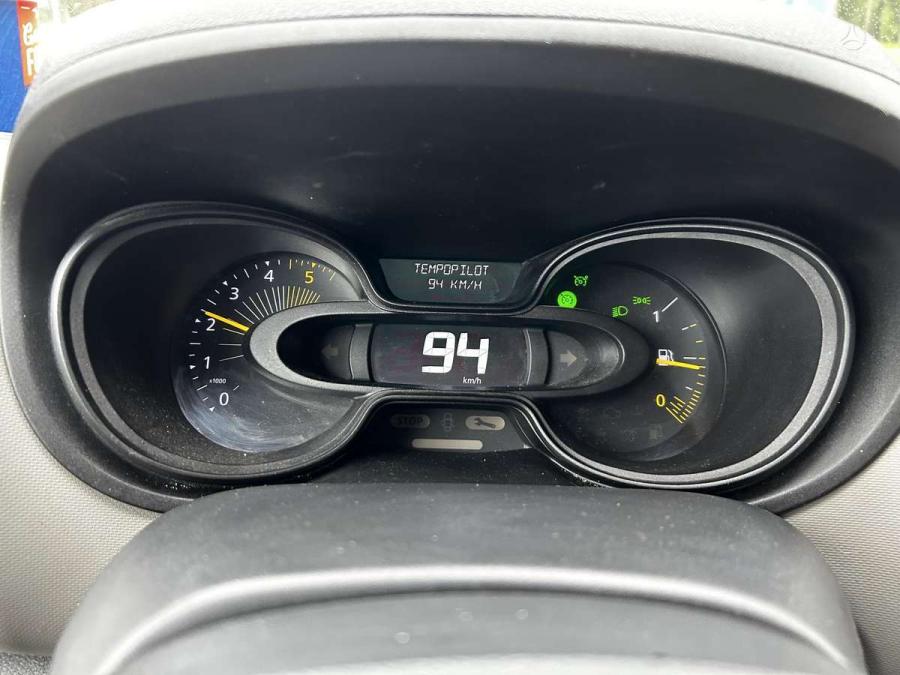 Zils Renault Trafic 2014 Viļņa, ar dzinēja tilpumu 1.60 L un nobraukumu 251 tūkst. km par 8800 €, foto 21 vietnē AUTOMOTO.COM.LV