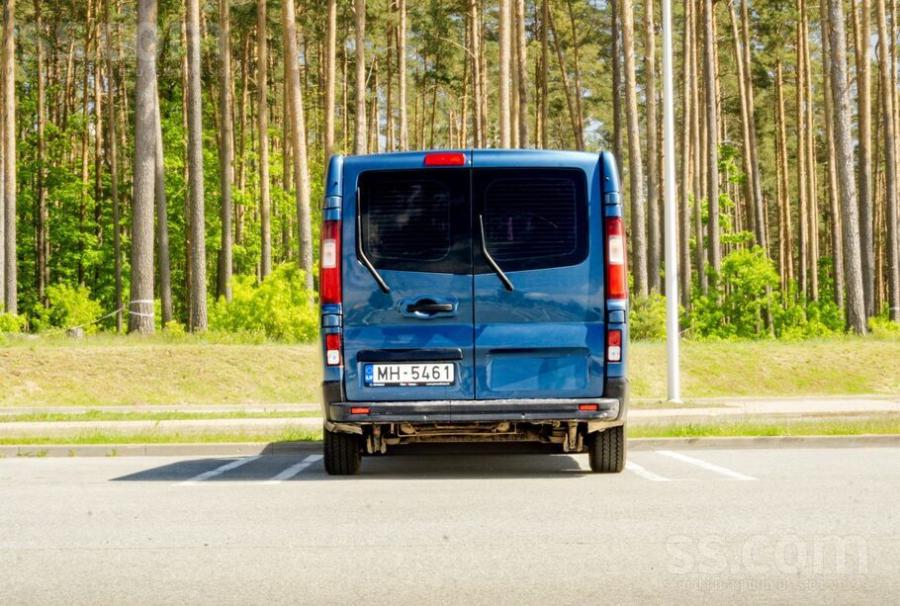 Zils Renault Trafic 2019 Rīga, ar dzinēja tilpumu 1.60 L un nobraukumu 340 tūkst. km par 8590 €, foto 8 vietnē AUTOMOTO.COM.LV