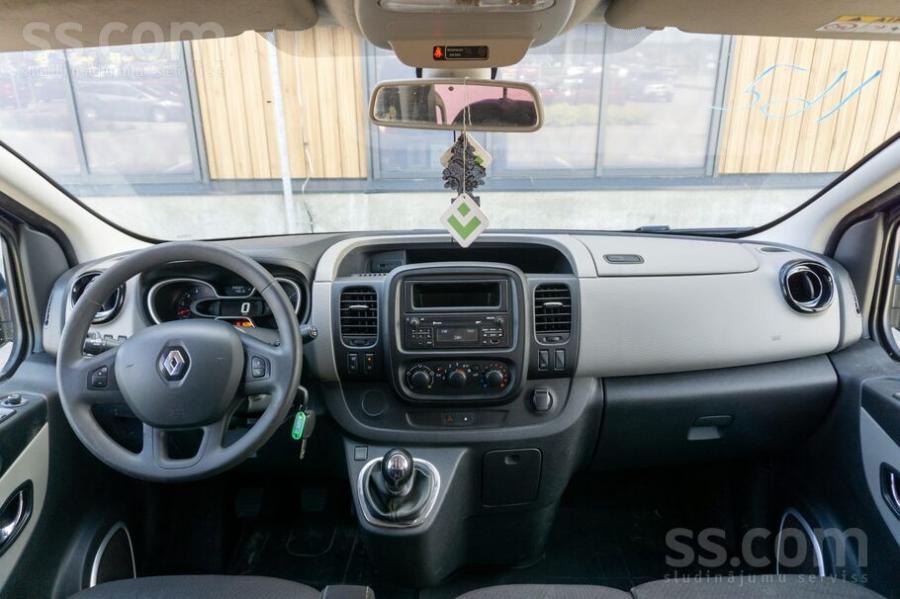 Zils Renault Trafic 2019 Rīga, ar dzinēja tilpumu 1.60 L un nobraukumu 340 tūkst. km par 8590 €, foto 13 vietnē AUTOMOTO.COM.LV