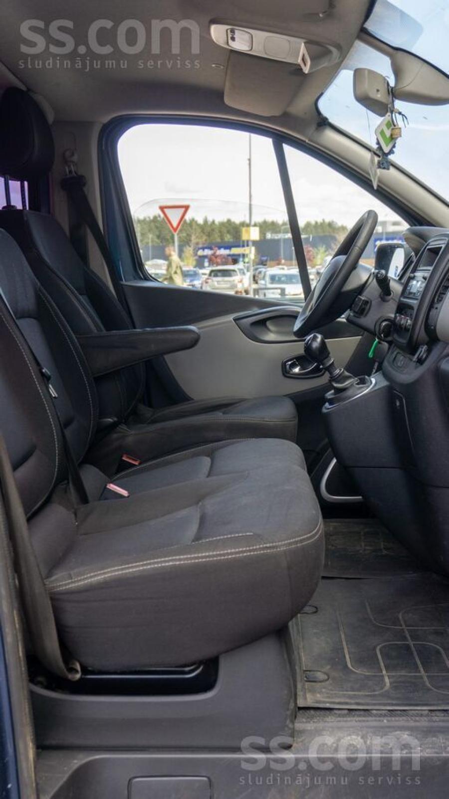 Zils Renault Trafic 2019 Rīga, ar dzinēja tilpumu 1.60 L un nobraukumu 340 tūkst. km par 8590 €, foto 20 vietnē AUTOMOTO.COM.LV