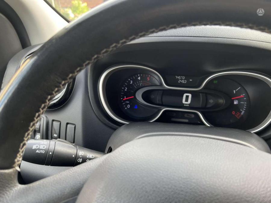 Zils Renault Trafic 2020 Alīta, ar dzinēja tilpumu 2.00 L un nobraukumu 75 tūkst. km par 25000 €, foto 22 vietnē AUTOMOTO.COM.LV