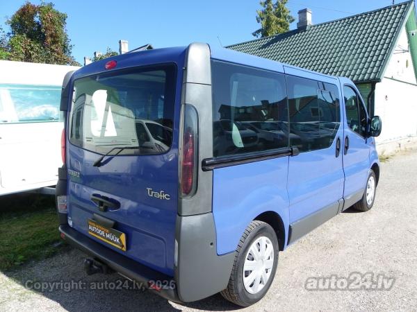 Zils Renault Trafic 2005 Valga, ar dzinēja tilpumu 1.90 L un nobraukumu 212 tūkst. km par 5700 €, foto 6 vietnē AUTOMOTO.COM.LV