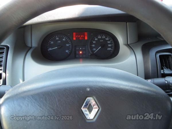 Zils Renault Trafic 2005 Valga, ar dzinēja tilpumu 1.90 L un nobraukumu 212 tūkst. km par 5700 €, foto 9 vietnē AUTOMOTO.COM.LV