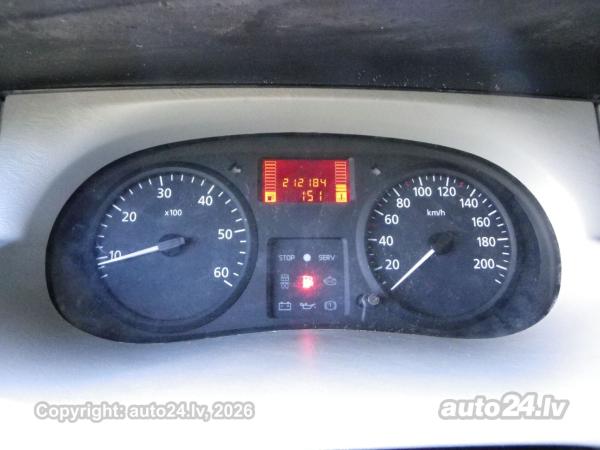 Zils Renault Trafic 2005 Valga, ar dzinēja tilpumu 1.90 L un nobraukumu 212 tūkst. km par 5700 €, foto 10 vietnē AUTOMOTO.COM.LV