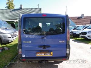 Blue Renault Trafic 2005 in Valga, with an engine capacity of 1.90 L and mileage of 212 thousand km for 5700 €, photo 8 on AUTOMOTO.COM.LV