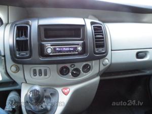 Blue Renault Trafic 2005 in Valga, with an engine capacity of 1.90 L and mileage of 212 thousand km for 5700 €, photo 12 on AUTOMOTO.COM.LV