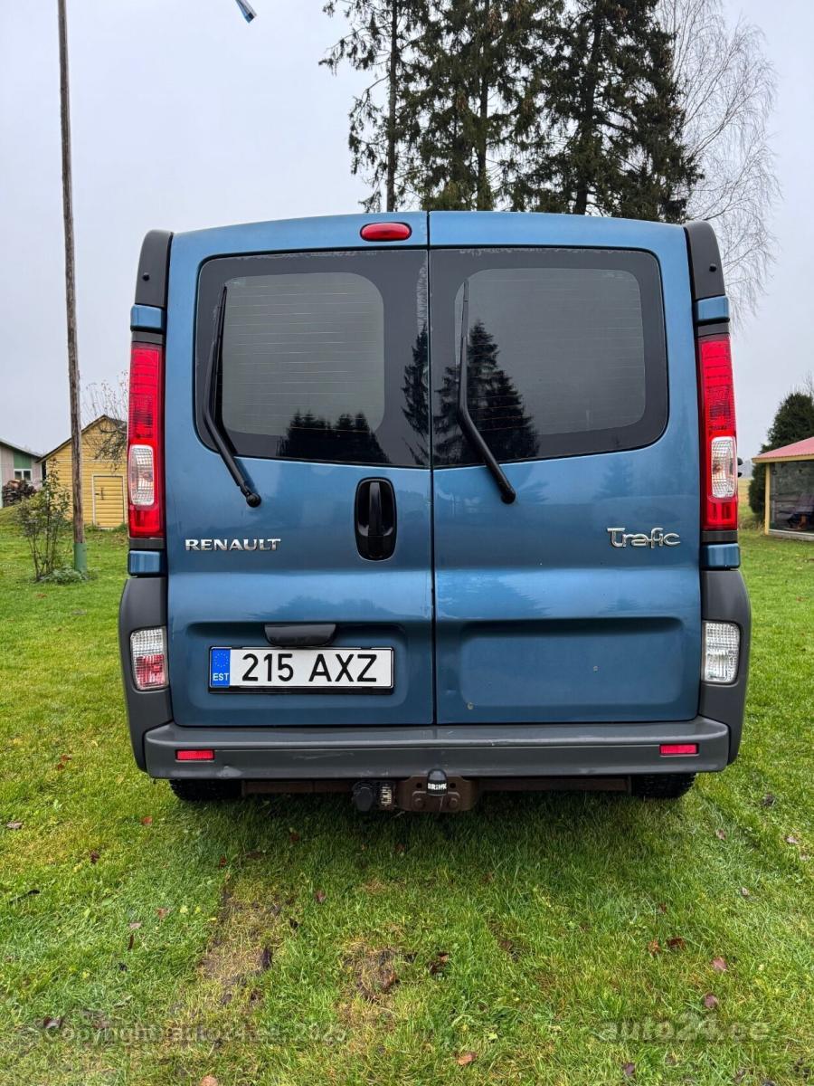 Zils Renault Trafic 2006 Tallina, ar dzinēja tilpumu 2.00 L un nobraukumu 0 tūkst. km par 4400 €, foto 4 vietnē AUTOMOTO.COM.LV