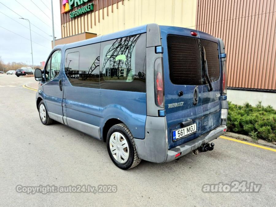 Blue Renault Trafic 2006 in Tallinn, with an engine capacity of 1.90 L and mileage of 387 thousand km for 1890 €, photo 2 on AUTOMOTO.COM.LV