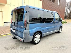Blue Renault Trafic 2006 in Tallinn, with an engine capacity of 1.90 L and mileage of 387 thousand km for 1890 €, photo 4 on AUTOMOTO.COM.LV