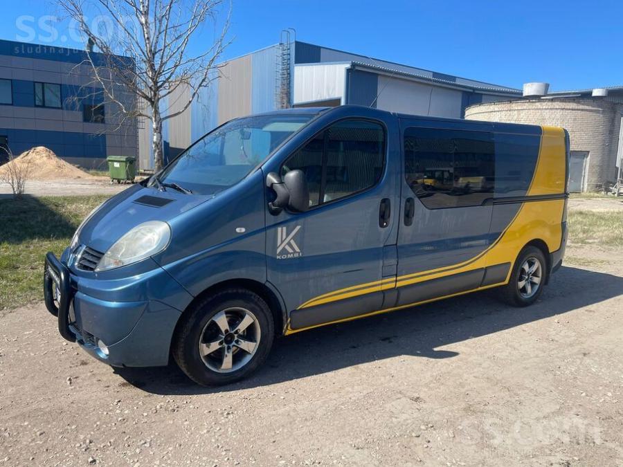 Blue Renault Trafic 2008 in Jurmala, with an engine capacity of 2.50 L and mileage of 437 thousand km for 3700 €, photo 3 on AUTOMOTO.COM.LV