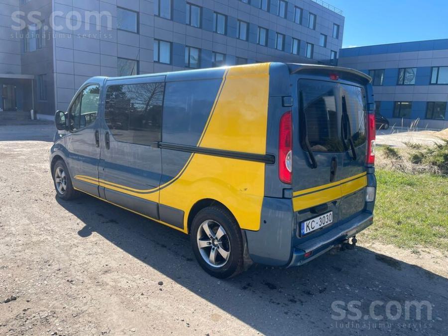 Blue Renault Trafic 2008 in Jurmala, with an engine capacity of 2.50 L and mileage of 437 thousand km for 3700 €, photo 5 on AUTOMOTO.COM.LV