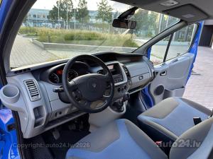 Zils Renault Trafic 2012 Tallina, ar dzinēja tilpumu 2.00 L un nobraukumu 340 tūkst. km par 8750 €, foto 17 vietnē AUTOMOTO.COM.LV