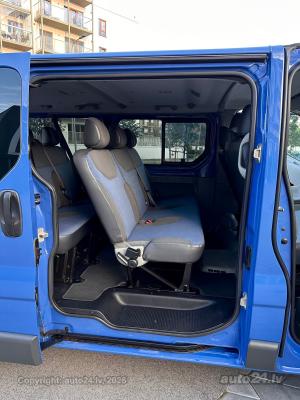 Zils Renault Trafic 2012 Tallina, ar dzinēja tilpumu 2.00 L un nobraukumu 340 tūkst. km par 8750 €, foto 21 vietnē AUTOMOTO.COM.LV