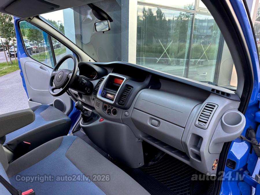 Blue Renault Trafic 2013 in Tallinn, with an engine capacity of 2.00 L and mileage of 136 thousand km for 14990 €, photo 17 on AUTOMOTO.COM.LV