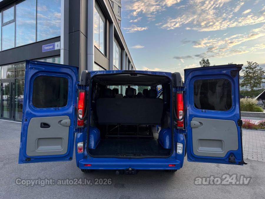 Blue Renault Trafic 2013 in Tallinn, with an engine capacity of 2.00 L and mileage of 136 thousand km for 14990 €, photo 23 on AUTOMOTO.COM.LV