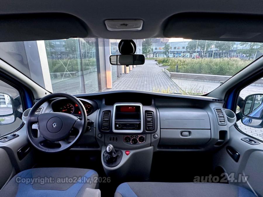 Blue Renault Trafic 2013 in Tallinn, with an engine capacity of 2.00 L and mileage of 136 thousand km for 14990 €, photo 28 on AUTOMOTO.COM.LV