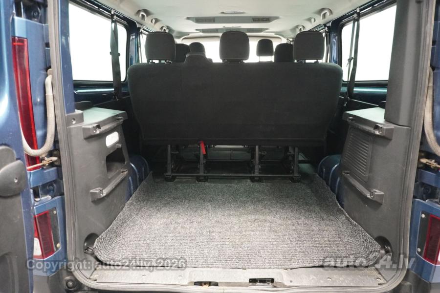 Zils Renault Trafic 2019 Tartu, ar dzinēja tilpumu 1.60 L un nobraukumu 214 tūkst. km par 11900 €, foto 11 vietnē AUTOMOTO.COM.LV