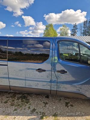 Blue Renault Trafic 2019 in Tartu, with an engine capacity of 1.60 L and mileage of 180 thousand km for 22000 €, photo 3 on AUTOMOTO.COM.LV