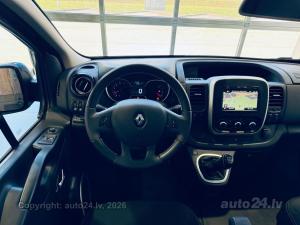 Blue Renault Trafic 2021 in Parnu, with an engine capacity of 2.00 L and mileage of 54 thousand km for 28400 €, photo 5 on AUTOMOTO.COM.LV