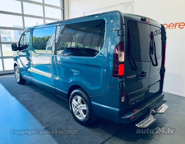 Blue Renault Trafic 2021 in Parnu, with an engine capacity of 2.00 L and mileage of 54 thousand km for 28400 €, photo 10 on AUTOMOTO.COM.LV