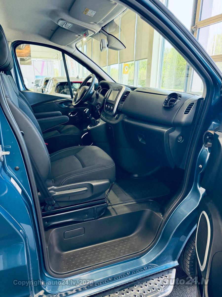Blue Renault Trafic 2021 in Parnu, with an engine capacity of 2.00 L and mileage of 54 thousand km for 28400 €, photo 15 on AUTOMOTO.COM.LV