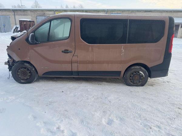 Brūns Renault Trafic 2015 Panevēža, ar dzinēja tilpumu 1.60 L un nobraukumu 311 tūkst. km par 4350 €, foto 2 vietnē AUTOMOTO.COM.LV
