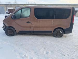 Brown Renault Trafic 2015 in Panevezys, with an engine capacity of 1.60 L and mileage of 311 thousand km for 4350 €, photo 2 on AUTOMOTO.COM.LV