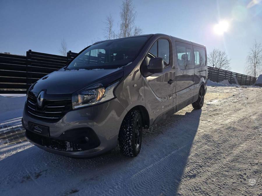 Brūns Renault Trafic 2015 Telšiai, ar dzinēja tilpumu 1.60 L un nobraukumu 149 tūkst. km par 14200 €, foto 1 vietnē AUTOMOTO.COM.LV