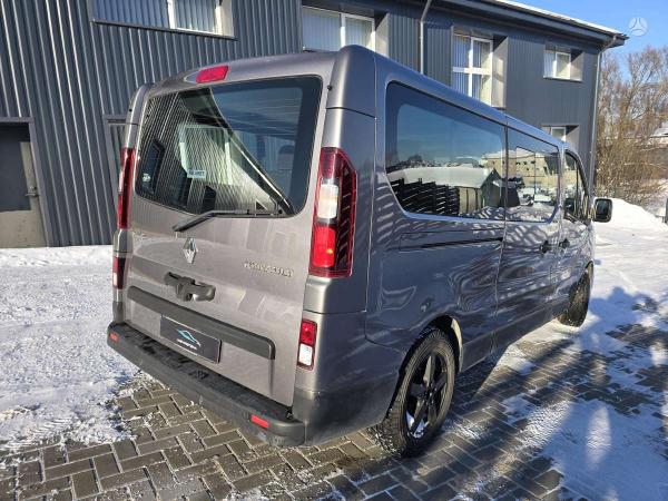 Brown Renault Trafic 2015 in Telschi, with an engine capacity of 1.60 L and mileage of 149 thousand km for 14200 €, photo 7 on AUTOMOTO.COM.LV