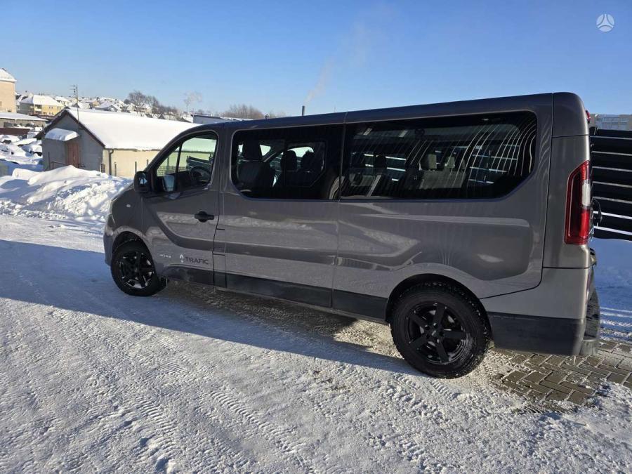 Brūns Renault Trafic 2015 Telšiai, ar dzinēja tilpumu 1.60 L un nobraukumu 149 tūkst. km par 14200 €, foto 11 vietnē AUTOMOTO.COM.LV