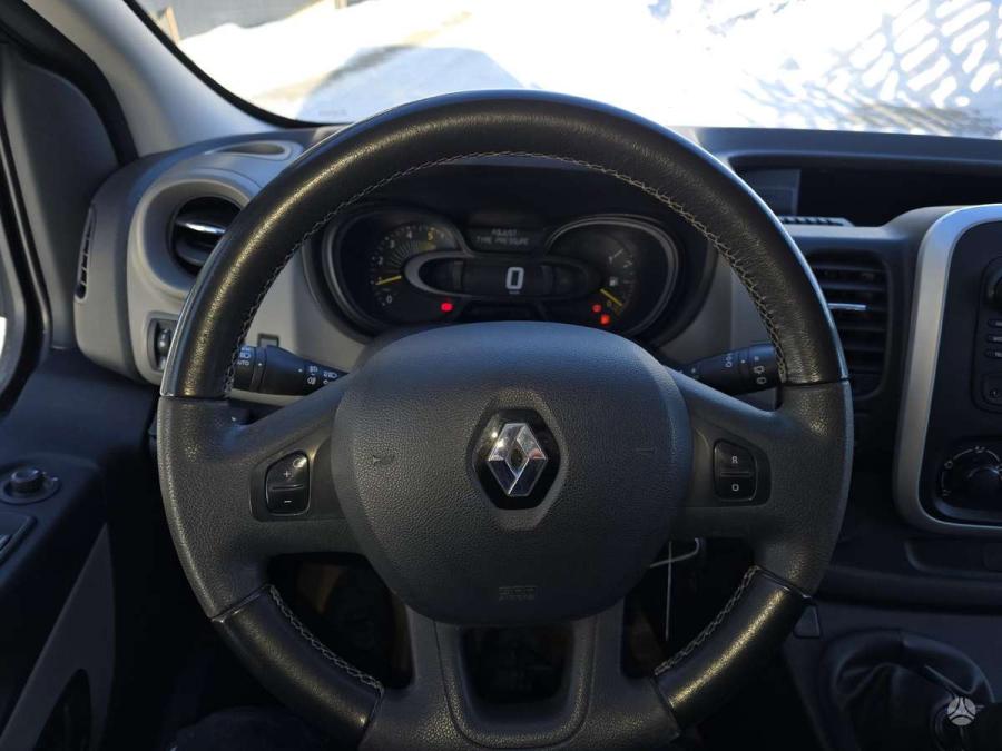 Brūns Renault Trafic 2015 Telšiai, ar dzinēja tilpumu 1.60 L un nobraukumu 149 tūkst. km par 14200 €, foto 33 vietnē AUTOMOTO.COM.LV