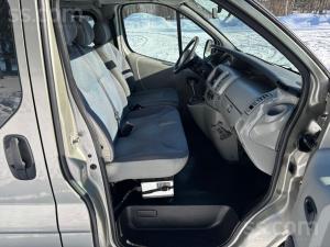 Brūns Renault Trafic 2007 Rīga, ar dzinēja tilpumu 2.50 L un nobraukumu 327 tūkst. km par 6250 €, foto 19 vietnē AUTOMOTO.COM.LV