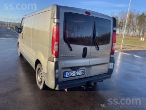 Brown Renault Trafic 2008 in Riga, with an engine capacity of 2.50 L and mileage of 333 thousand km for 5800 €, photo 3 on AUTOMOTO.COM.LV