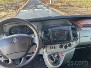Brown Renault Trafic 2008 in Riga, with an engine capacity of 2.50 L and mileage of 333 thousand km for 5800 €, photo 10 on AUTOMOTO.COM.LV