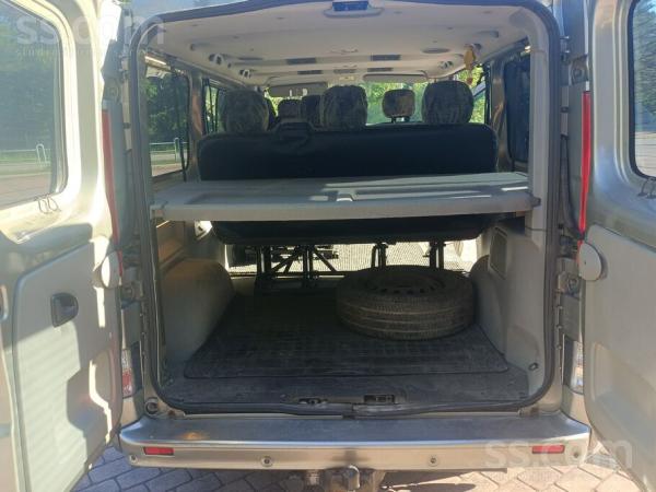 Brūns Renault Trafic 2010 Ventspils, ar dzinēja tilpumu 2.00 L un nobraukumu 266 tūkst. km par 8000 €, foto 6 vietnē AUTOMOTO.COM.LV