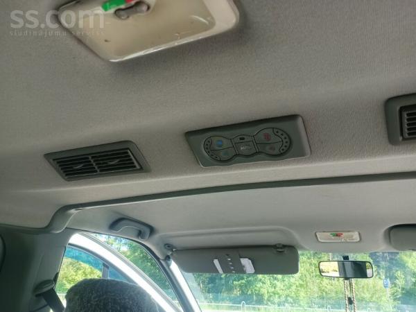 Brūns Renault Trafic 2010 Ventspils, ar dzinēja tilpumu 2.00 L un nobraukumu 266 tūkst. km par 8000 €, foto 9 vietnē AUTOMOTO.COM.LV
