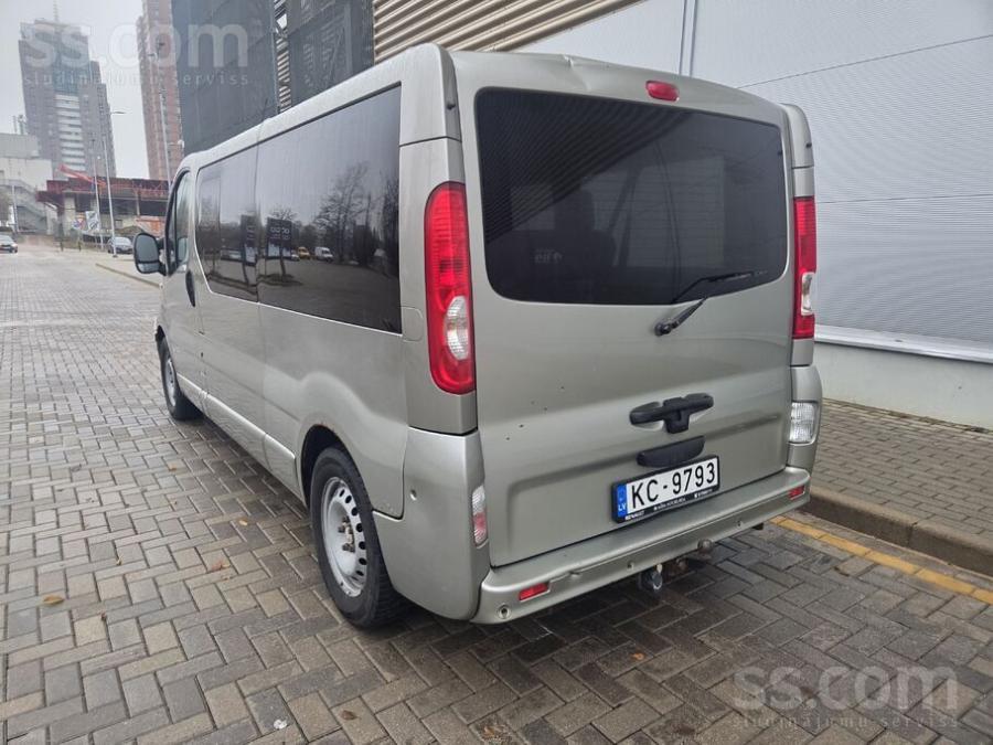 Brown Renault Trafic 2013 in Riga, with an engine capacity of 2.00 L and mileage of 0 thousand km for 7000 €, photo 4 on AUTOMOTO.COM.LV
