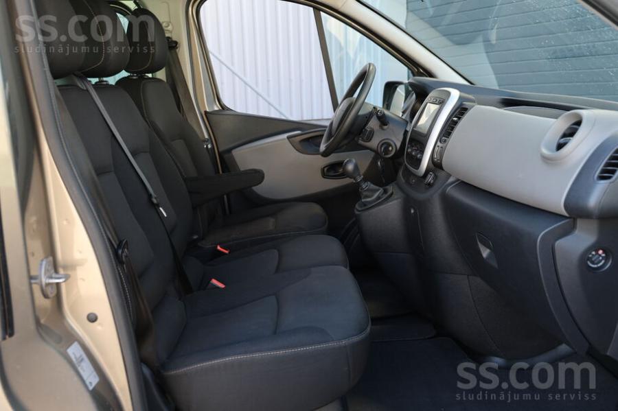 Brūns Renault Trafic 2015 Tukums, ar dzinēja tilpumu 1.60 L un nobraukumu 289 tūkst. km par 12000 €, foto 6 vietnē AUTOMOTO.COM.LV
